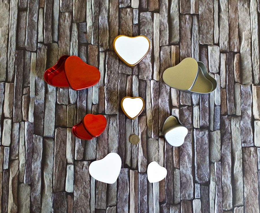 UPDATED! Heart Shaped Tins with printable metal topper (pack of 2 ...