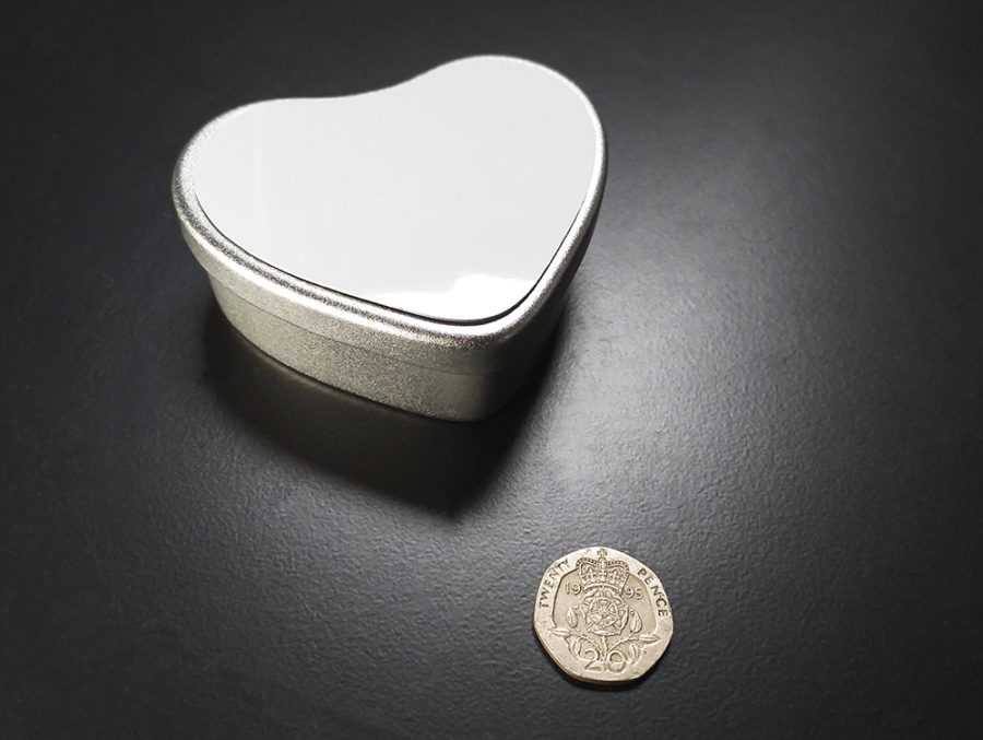 UPDATED! Heart Shaped Tins with printable metal topper (pack of 2 ...